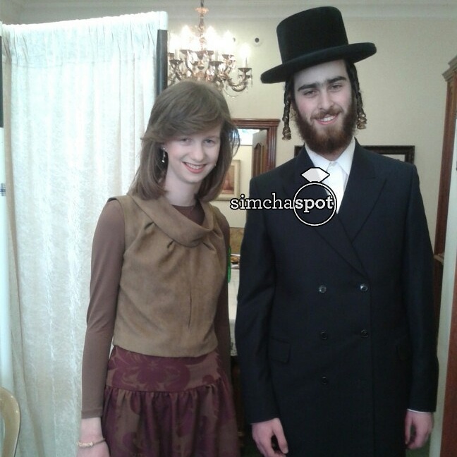 Engagement of Yosef Chaim Wolf and Leahle Rand - Simcha Spot
