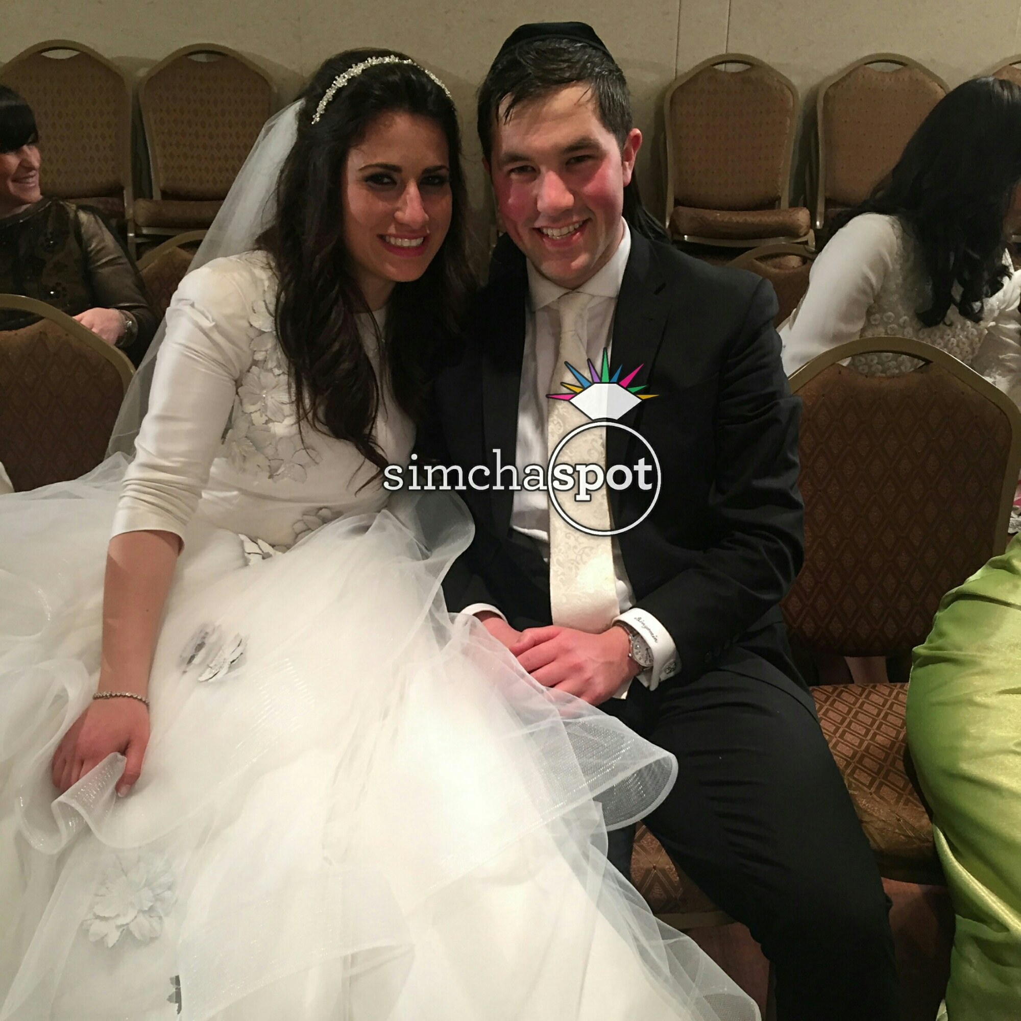 Wedding of Binyamin Mayer and Raisy Kaufman (2 Pics) - Simcha Spot