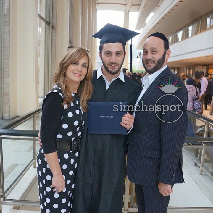 Congratulations to Shaya Rosenberg on his graduation - Simcha Spot