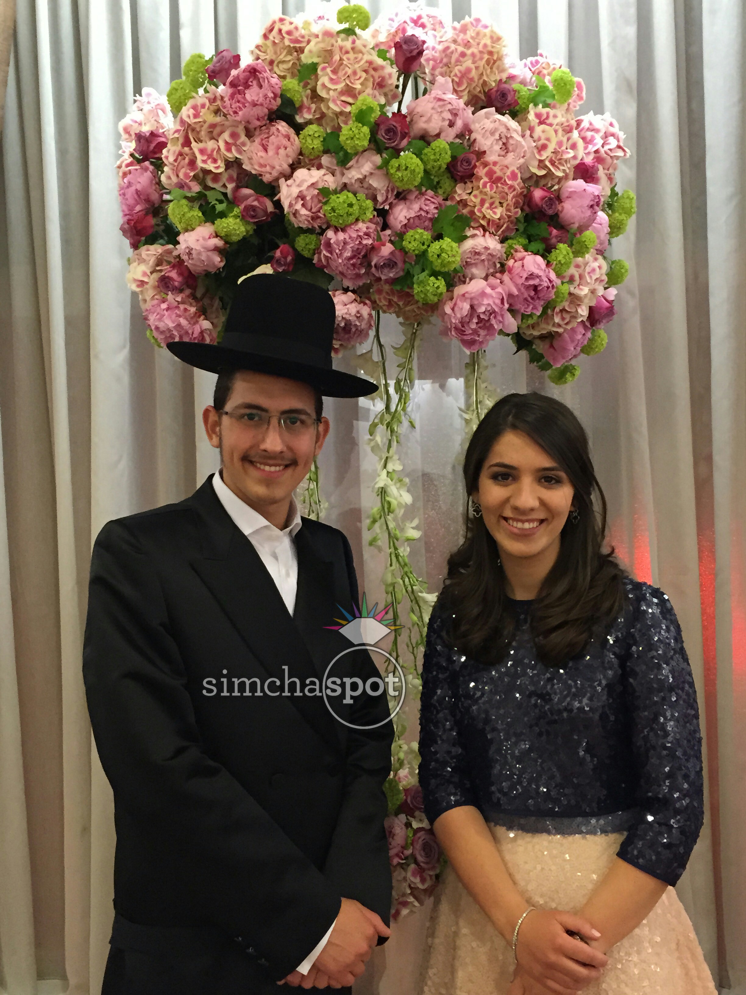 Engagement of Lipi Zalcberg and Suri Deblinger (Golders Greene) - Simcha Spot