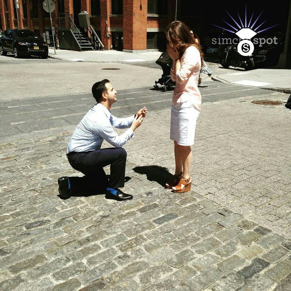 Engagement of Ken Soloway and Baila Weiss (2 Pics) - Simcha Spot