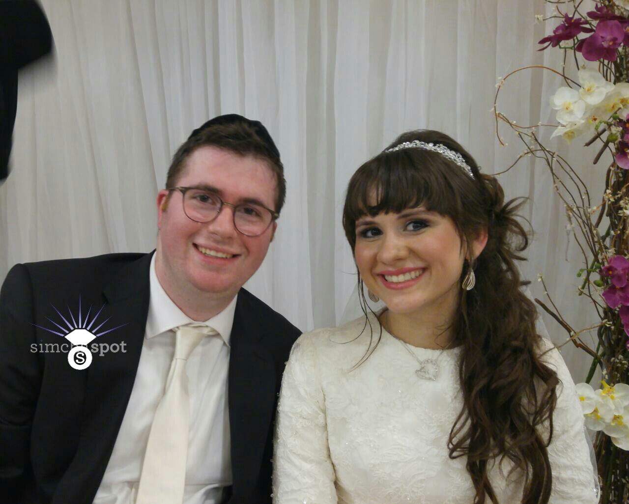 Wedding of Efriam and Rivka Hirsch (Brooklyn) (2 Pics) - Simcha Spot