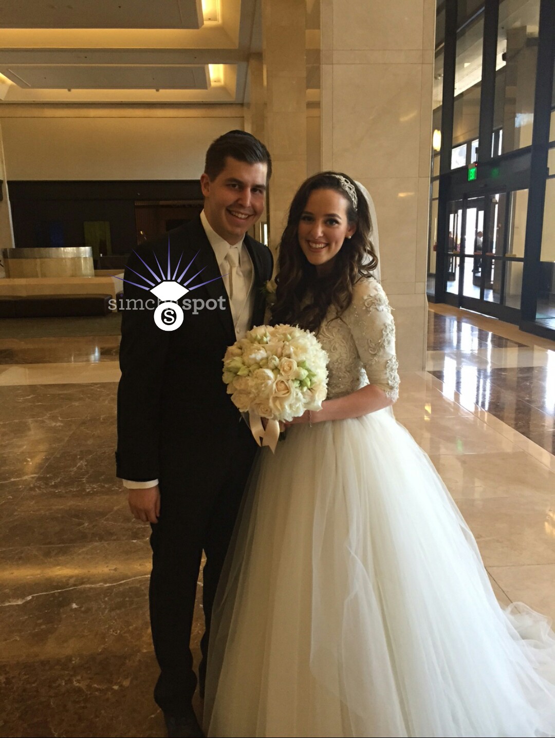 Wedding of Avi Aaron (Chicago) and Chani Mintz (LA) (2 Pics) - Simcha Spot