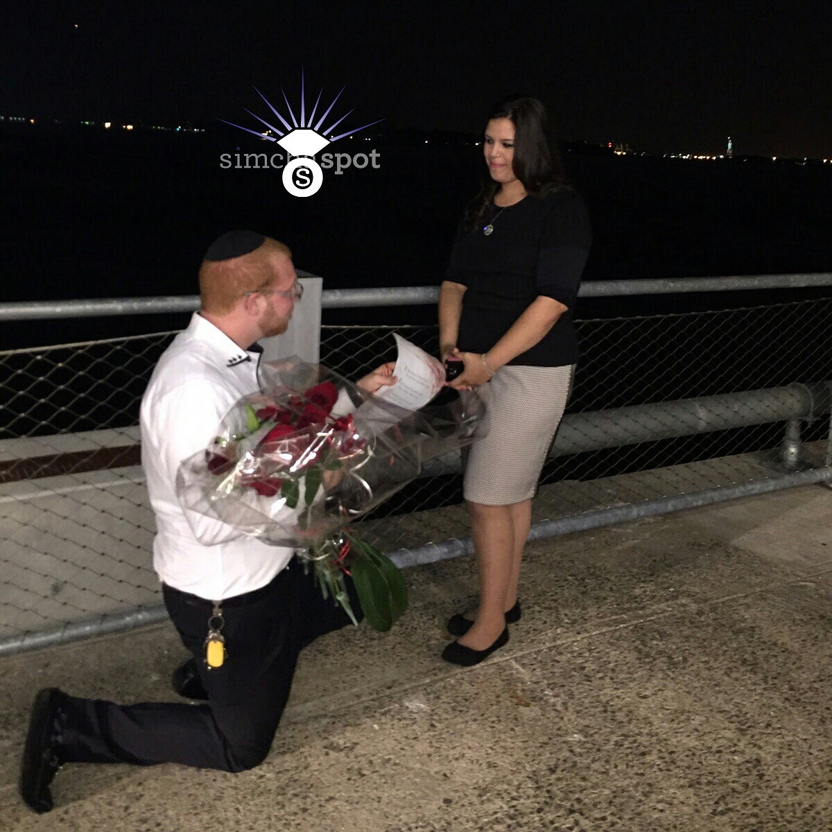 Engagement of Yossi Greenberg and Faygee Schwartz (3 Pics) - Simcha Spot