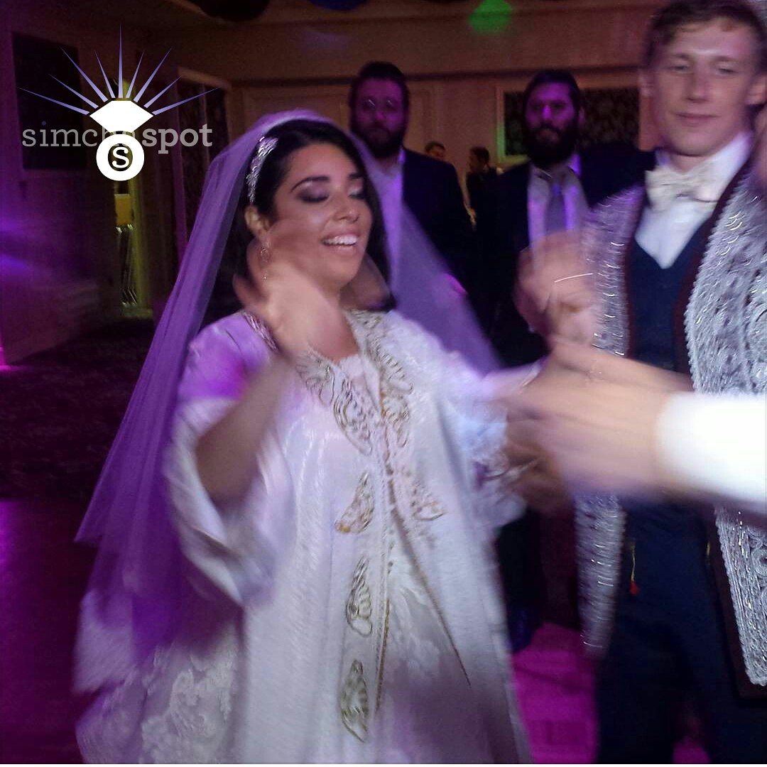 Wedding of Etya Capach and Sergey Dubrova (2 Pics) - Simcha Spot