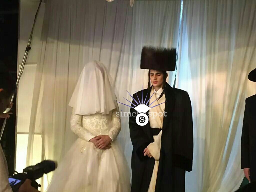 Wedding of singer Motti Steinmetz (3 Pics) | simchaspot.com