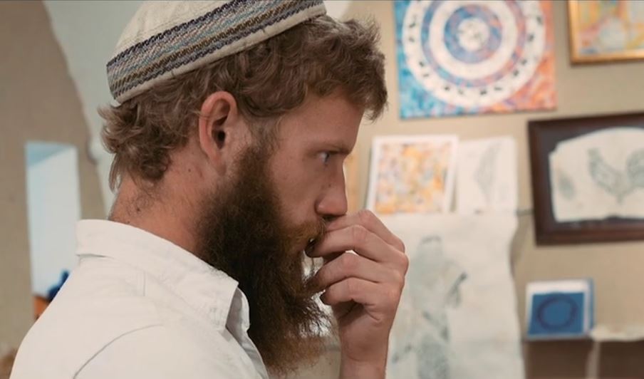 Inside the Studio of A Sofer in Jerusalem | simchaspot.com